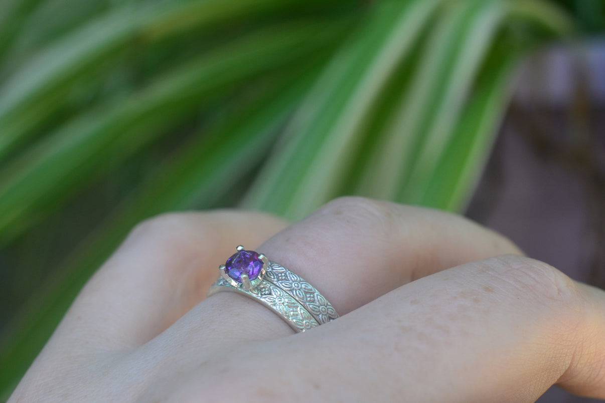Amethyst Bridal Set, 5mm Stone Ring, Medieval Style Poesy Wedding Band ...